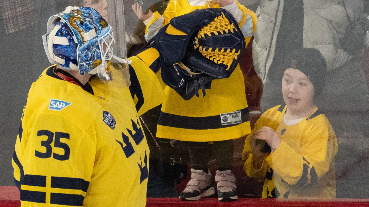 Sweden’s Ullmark replaces Gustavsson in second period vs. Finland due ...