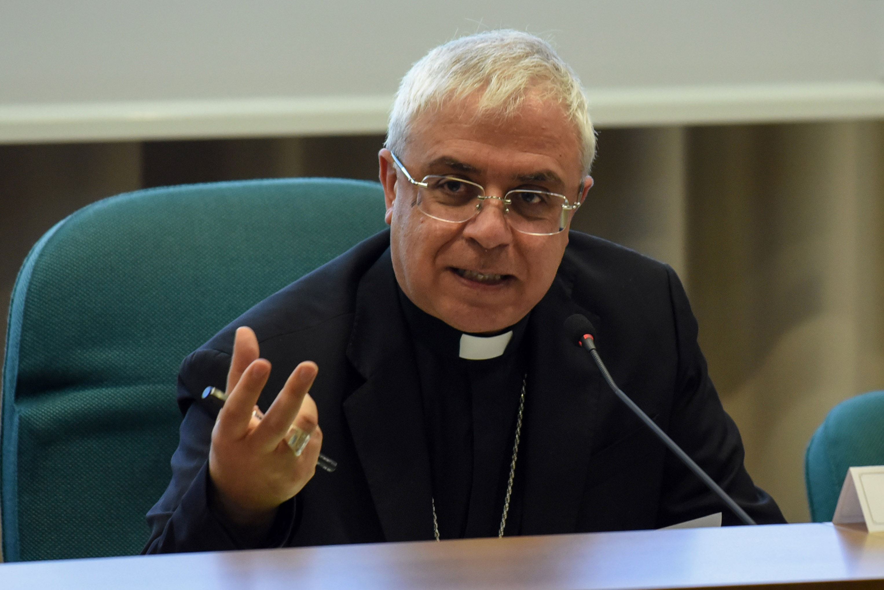 L'arcivescovo Renna: la Rete dice no all'Europa dei muri