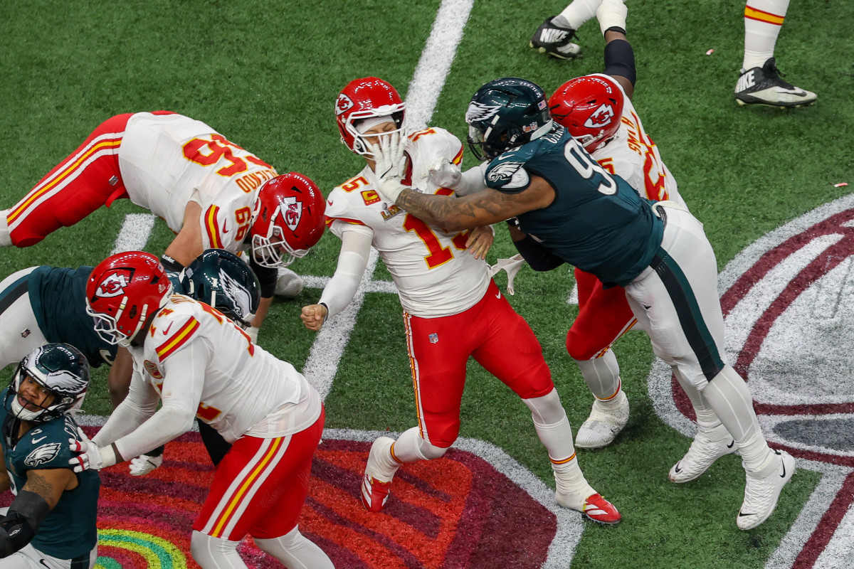NFL Made Shocking Decision On Jalen Carter's Violent Hit On Patrick Mahomes