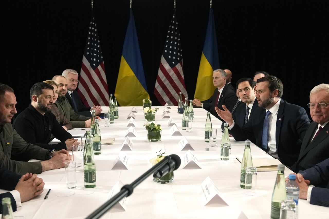 U.S. Tells Ukraine It Has a Seat at Negotiating Table With Russia