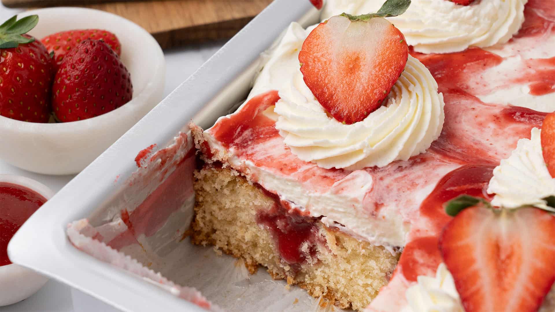 15 Light & Fruity Desserts To Welcome Spring & Brighten Your Day