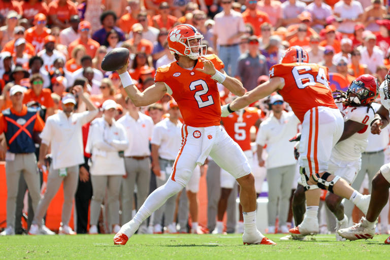 PFF names best returning QBs in 2025: Where does Cade Klubnik rank?