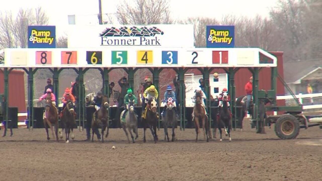 Horse races canceled for opening weekend at Fonner Park