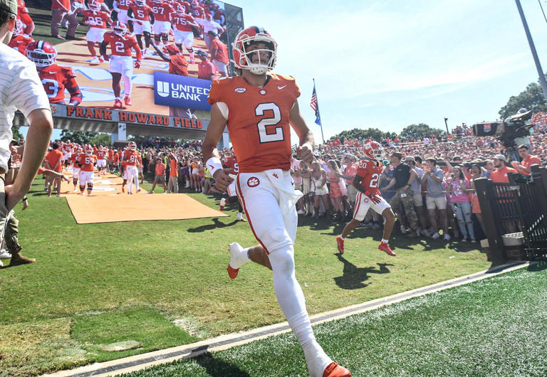 Three Tigers highlight ESPN's 2025 Way-Too-Early college football All ...