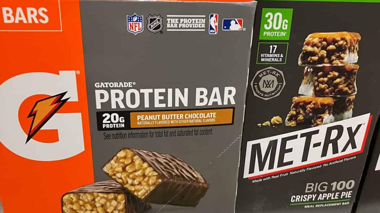 Boost Your Calories with These Registered Dietitian-Approved Snack Bars