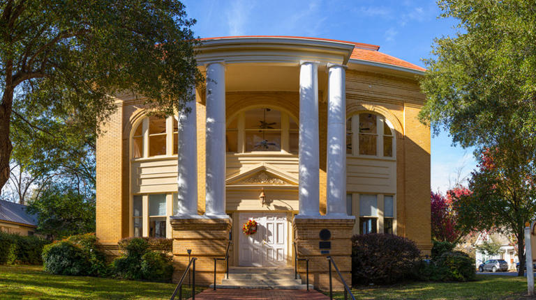 Step Back In Time In Texas' Historic Town Filled With Architectural ...