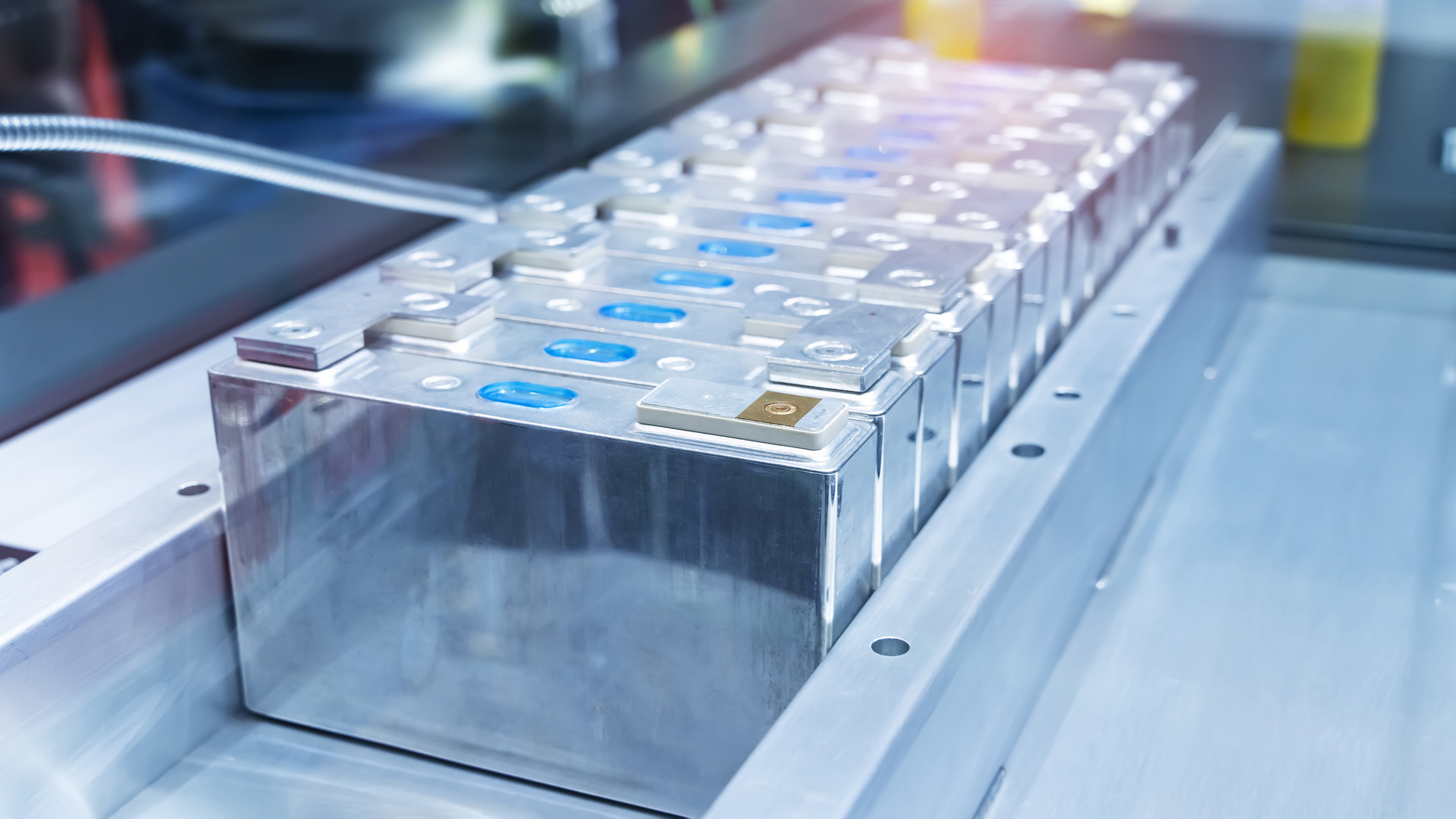 Reverse aging in lithium batteries: China’s precision therapy to extend ...