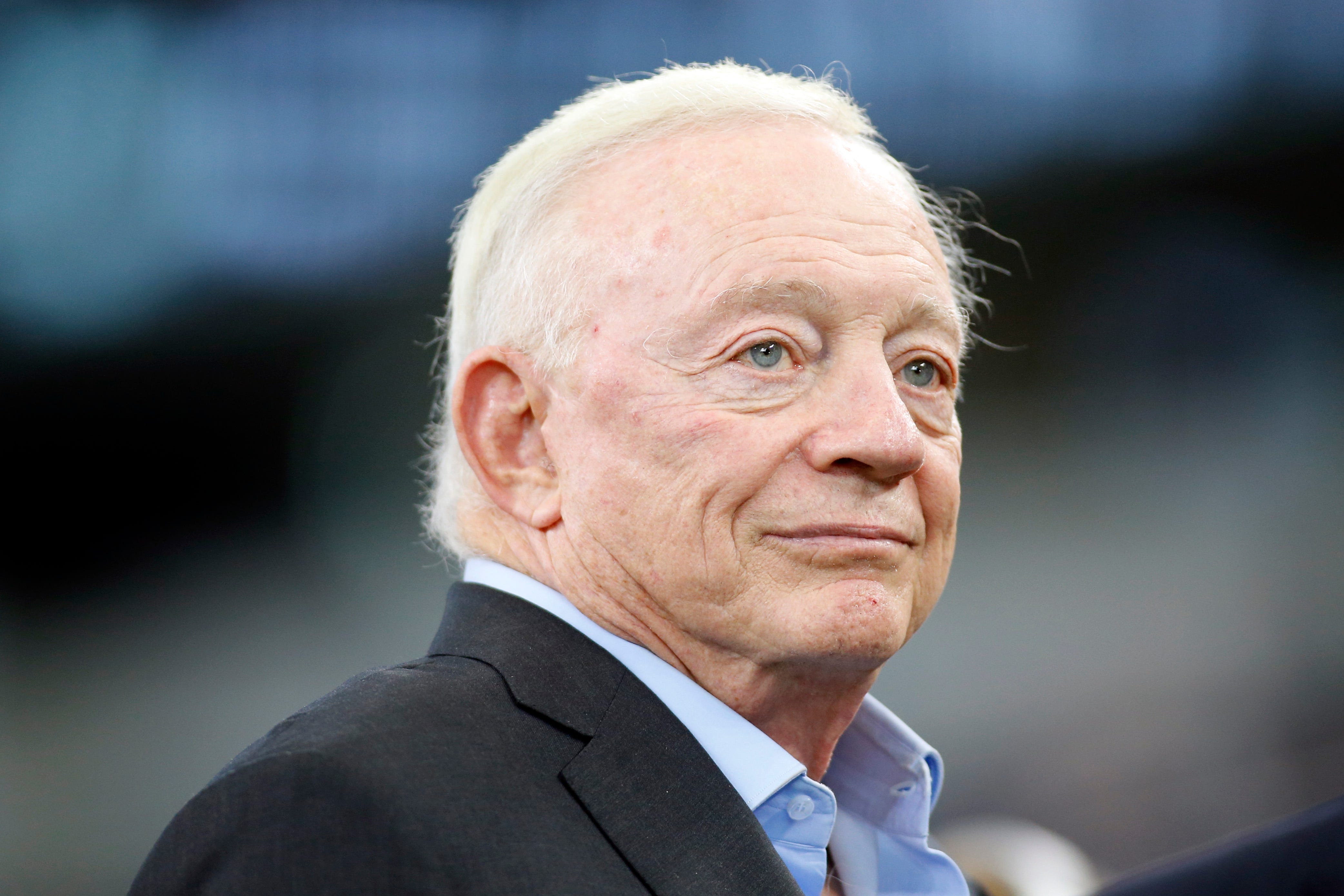 Cowboys, Jerry Jones take shot from Hall of Fame player in unlikely venue