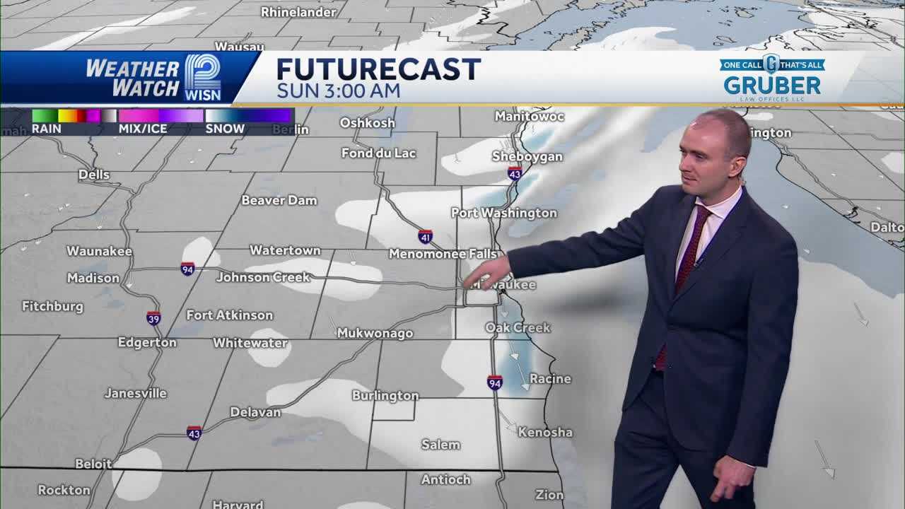Overnight lake effect snow chances for southeast Wisconsin