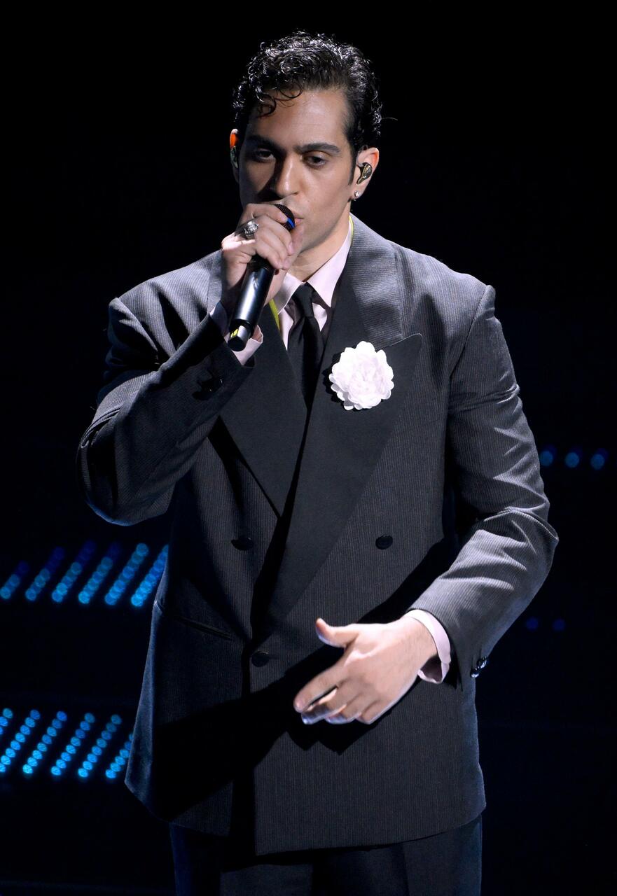 Sanremo 2025, le pagelle ai look della finale. Mahmood vintage (8 ...