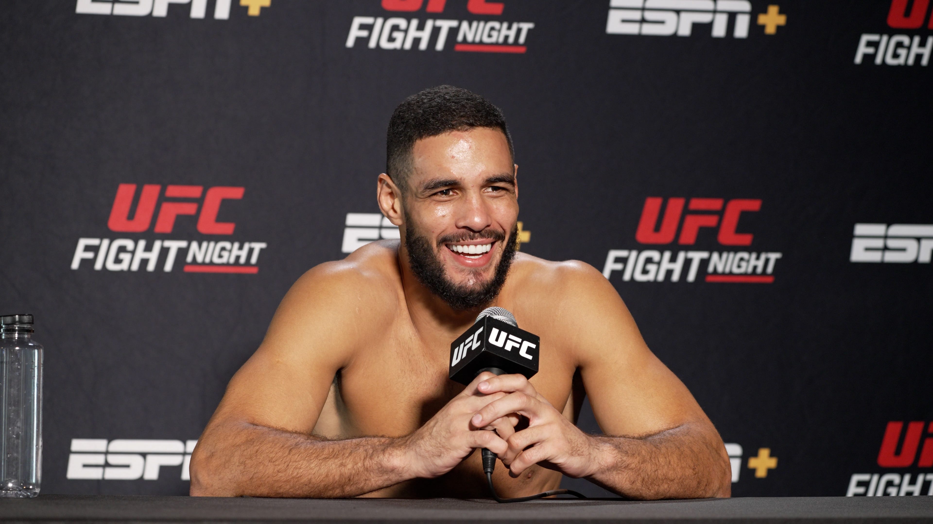 Gabriel Bonfim revels in status as first to finish Khaos Williams at ...