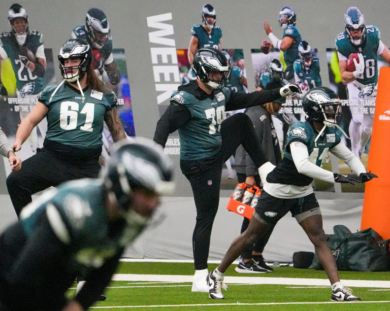 Former 49ers castoff has transformed himself into an Eagles training ...