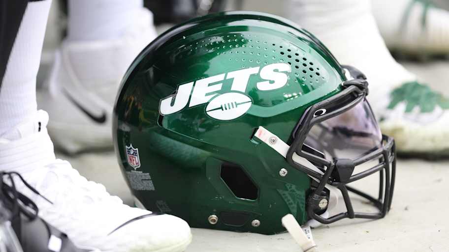 Jets Linked To 'Fan Favorite' Eagles Third-String QB In Potential Trade