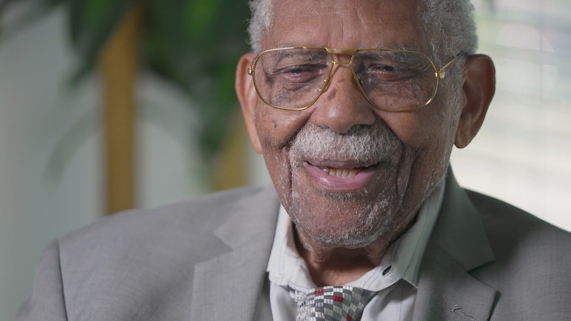 L. Clifford Davis, civil rights attorney who fought to desegregate ...