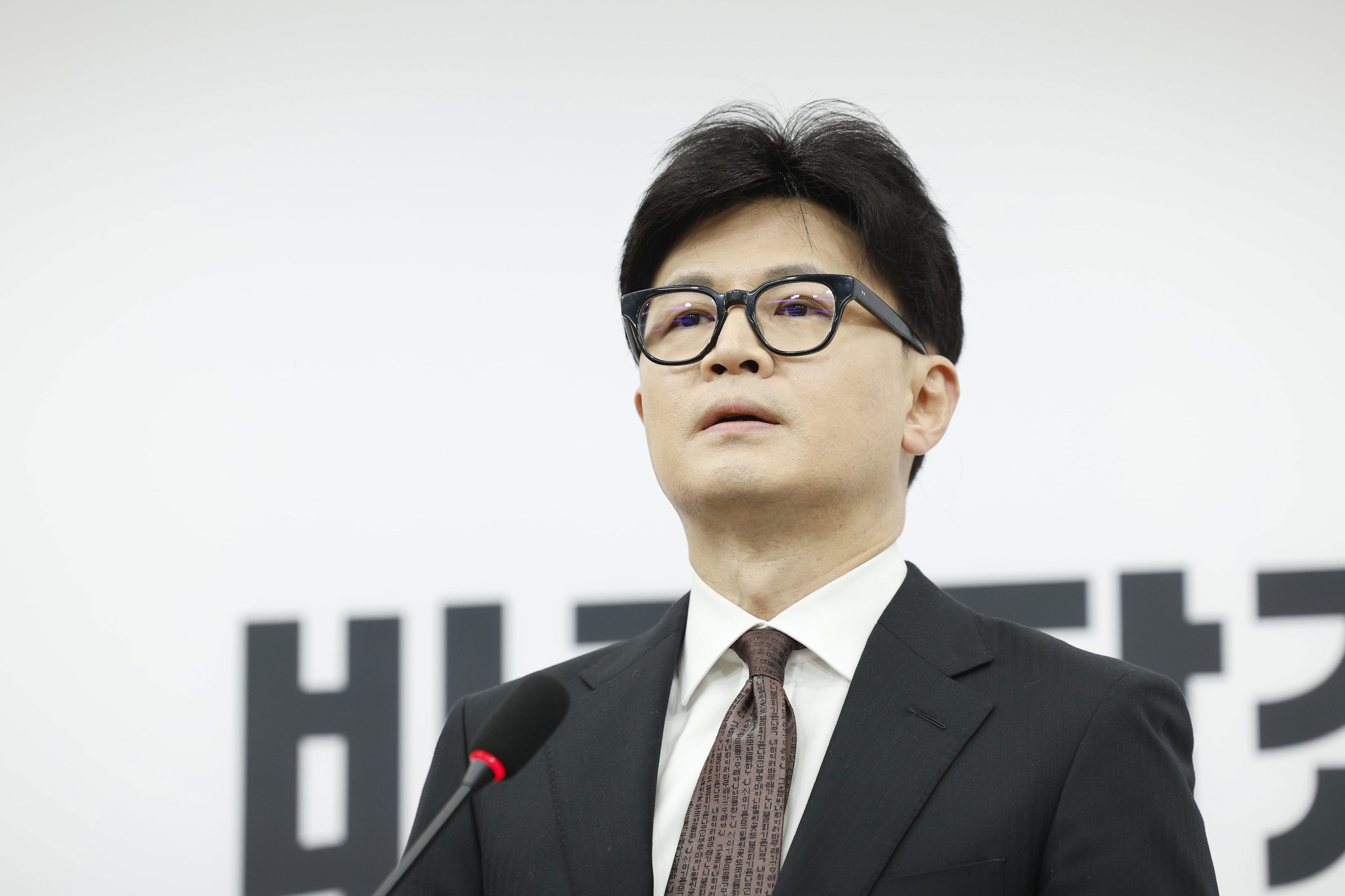 Han Dong-hoon signals return to politics