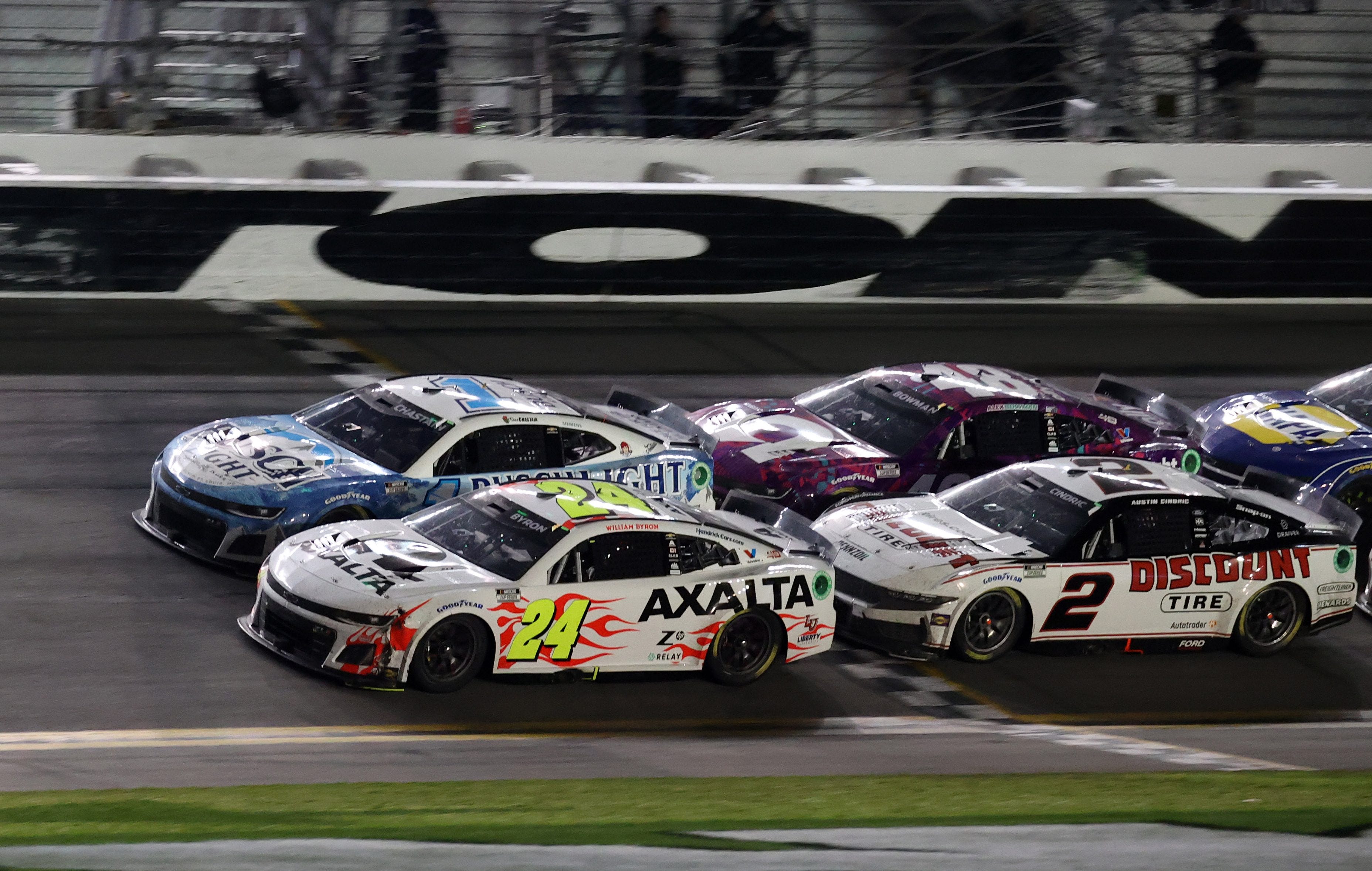 What channel is 2025 Daytona 500 on TV today? Start time change ...