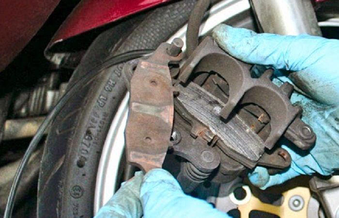 Jangan Salah, Begini Cara Yang Benar Ganti Kampas Rem Motor Bekas Sendiri