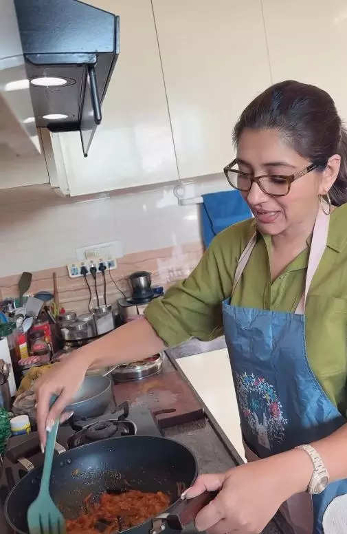 Sreenanda Shankar reveals weight loss secrets with healthy recipes