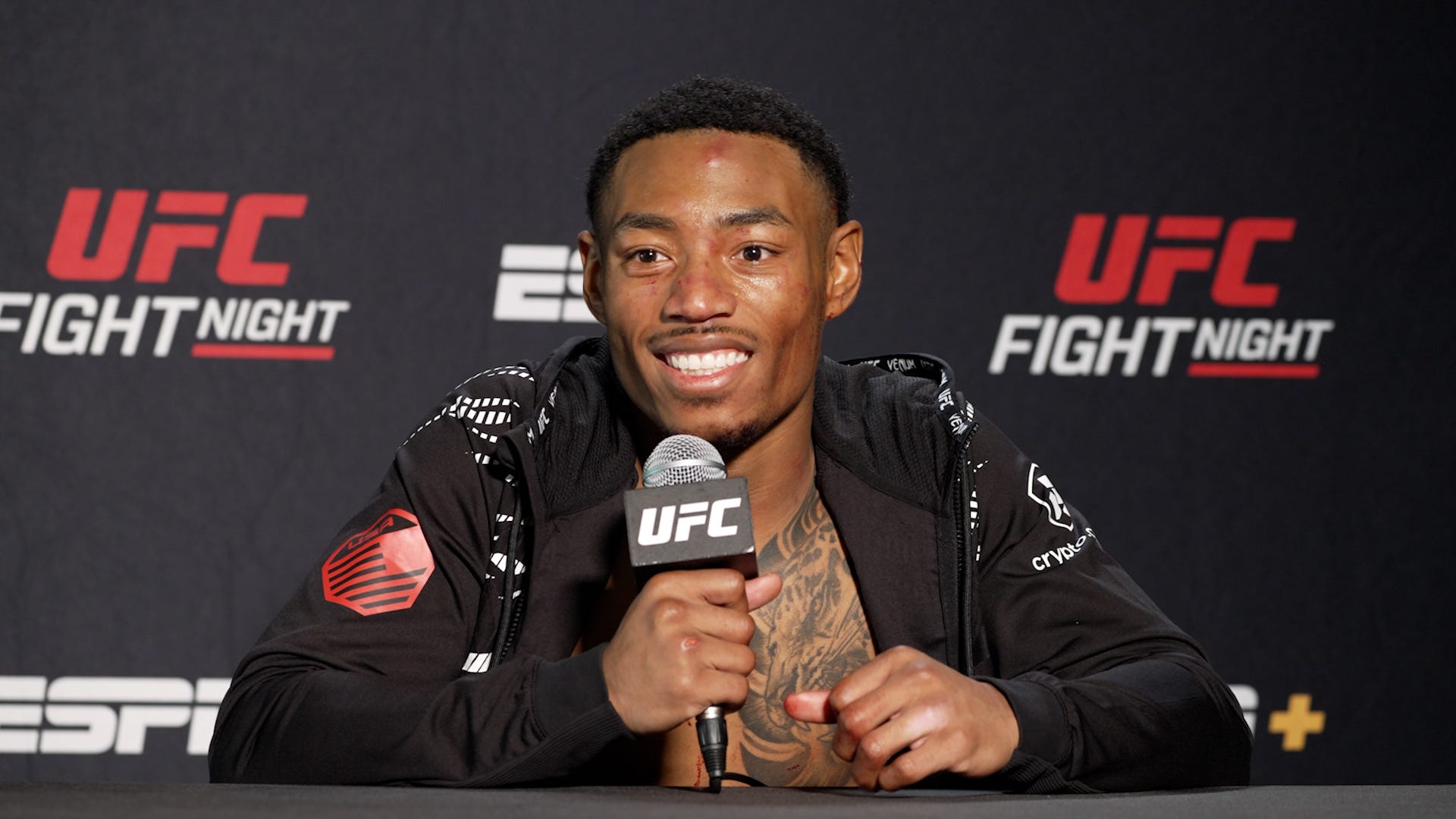 Elijah Smith gave serious thought to tapping from Vince Morales' choke ...