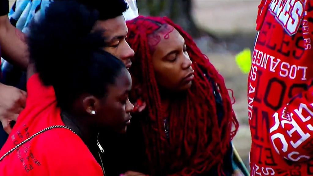 Family, friends host balloon release for teen killed in unsolved ...