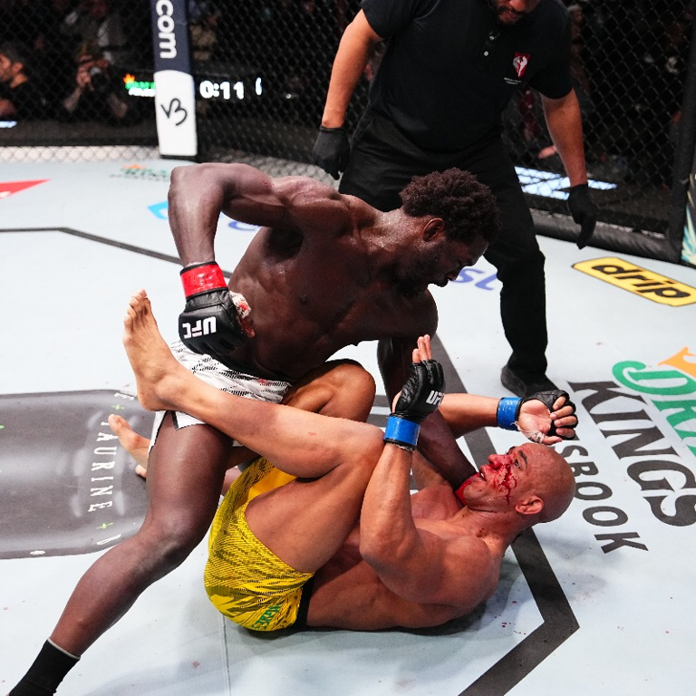 UFC Fight Night 251: Second straight rare submission for Valter Walker ...