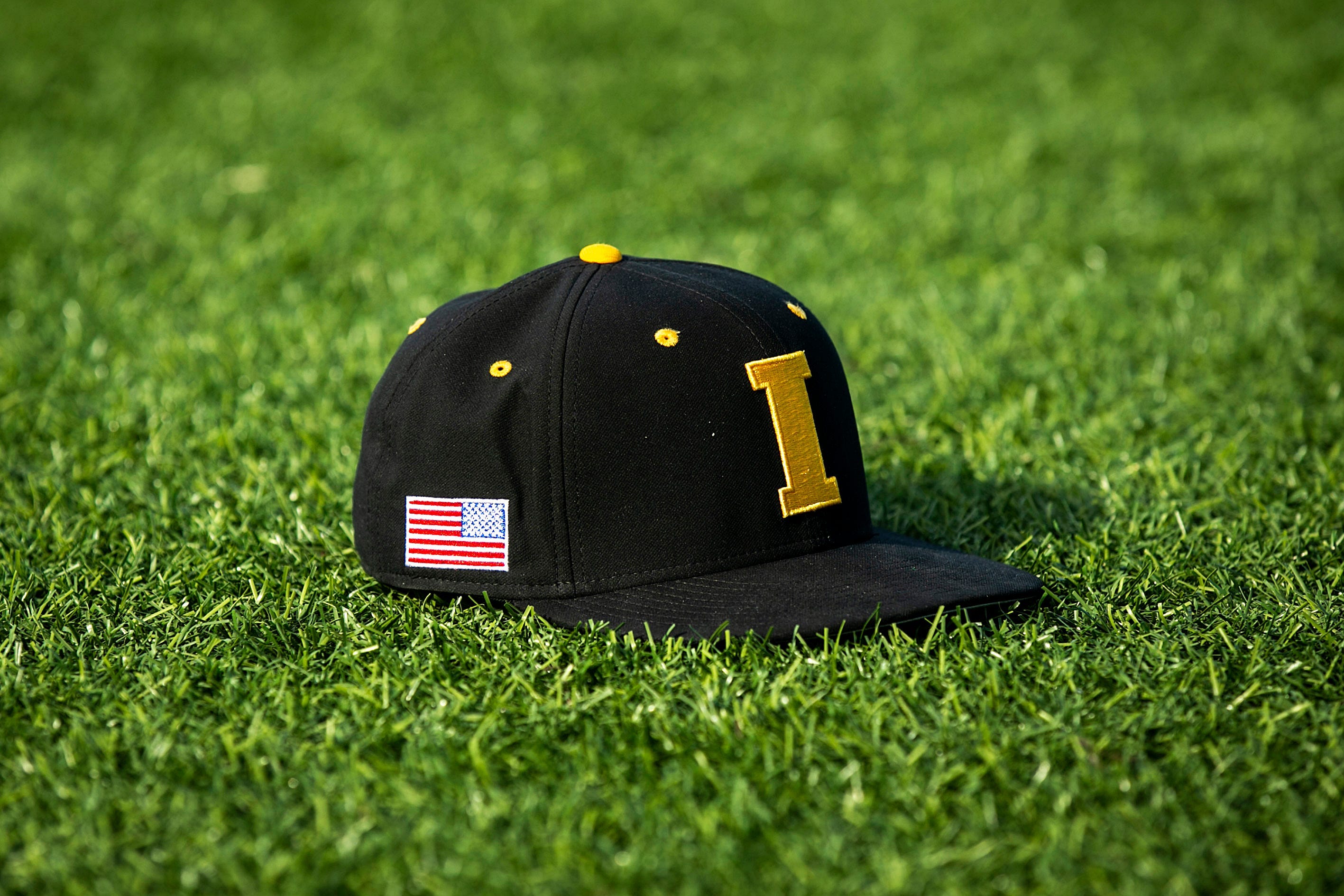 Iowa baseball earns first win of the season with 8-2 win vs. USF