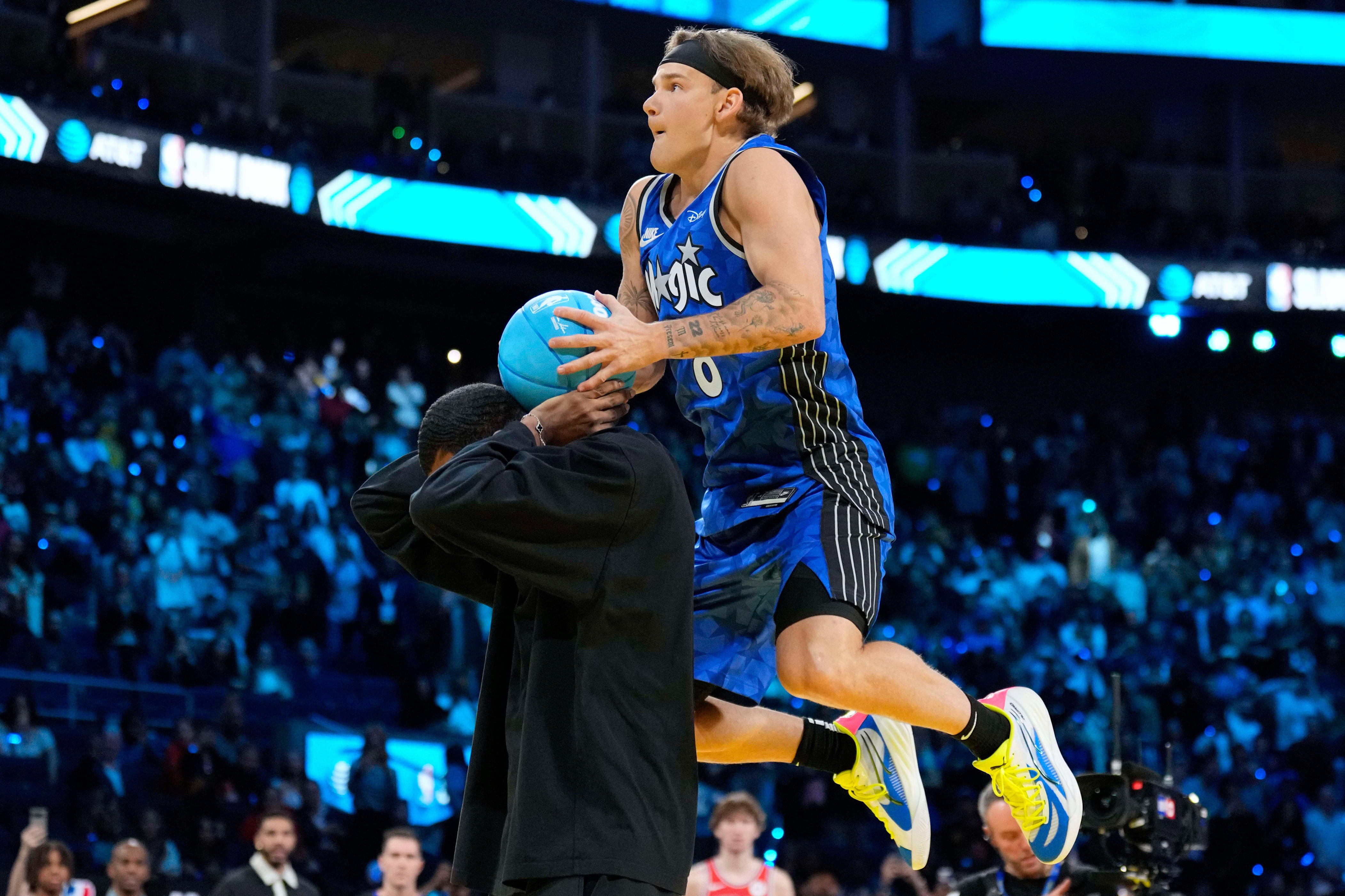 10 electric Mac McClung photos of him tearing up the NBA Dunk Contest
