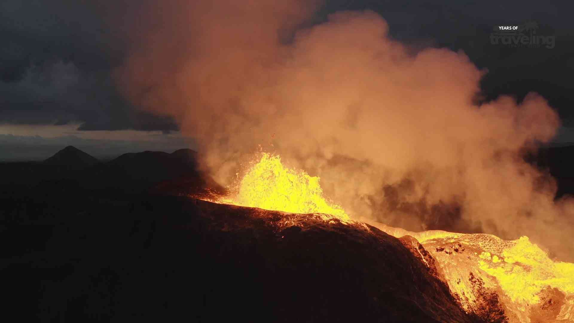 EXPLORING ICELAND'S VOLCANOES