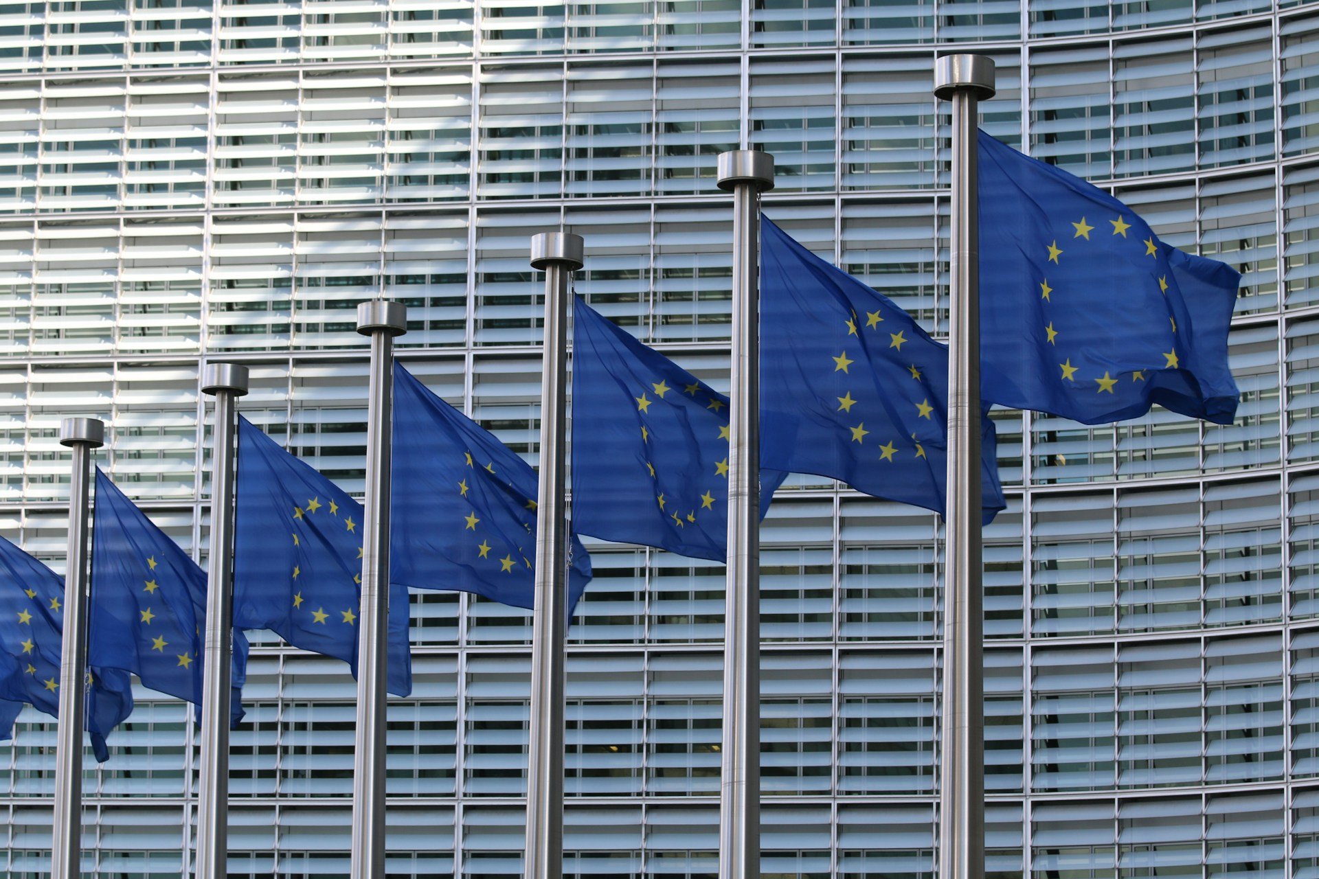 Politico: Σχέδιο κατά της φτώχειας χωρίς νέα χρήματα – Το σχέδιο που θα ...