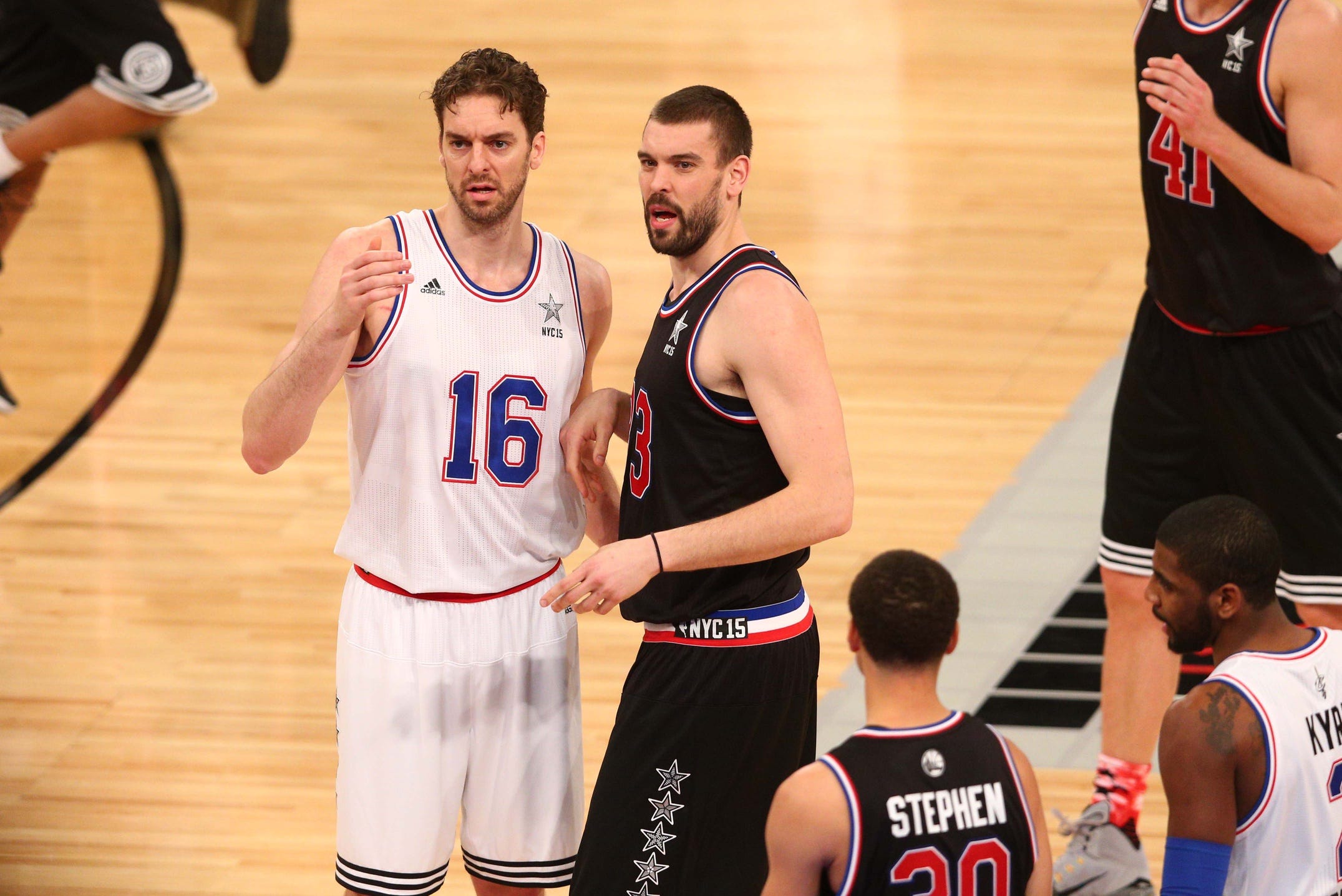 Look: NBA All-Star uniforms through the years