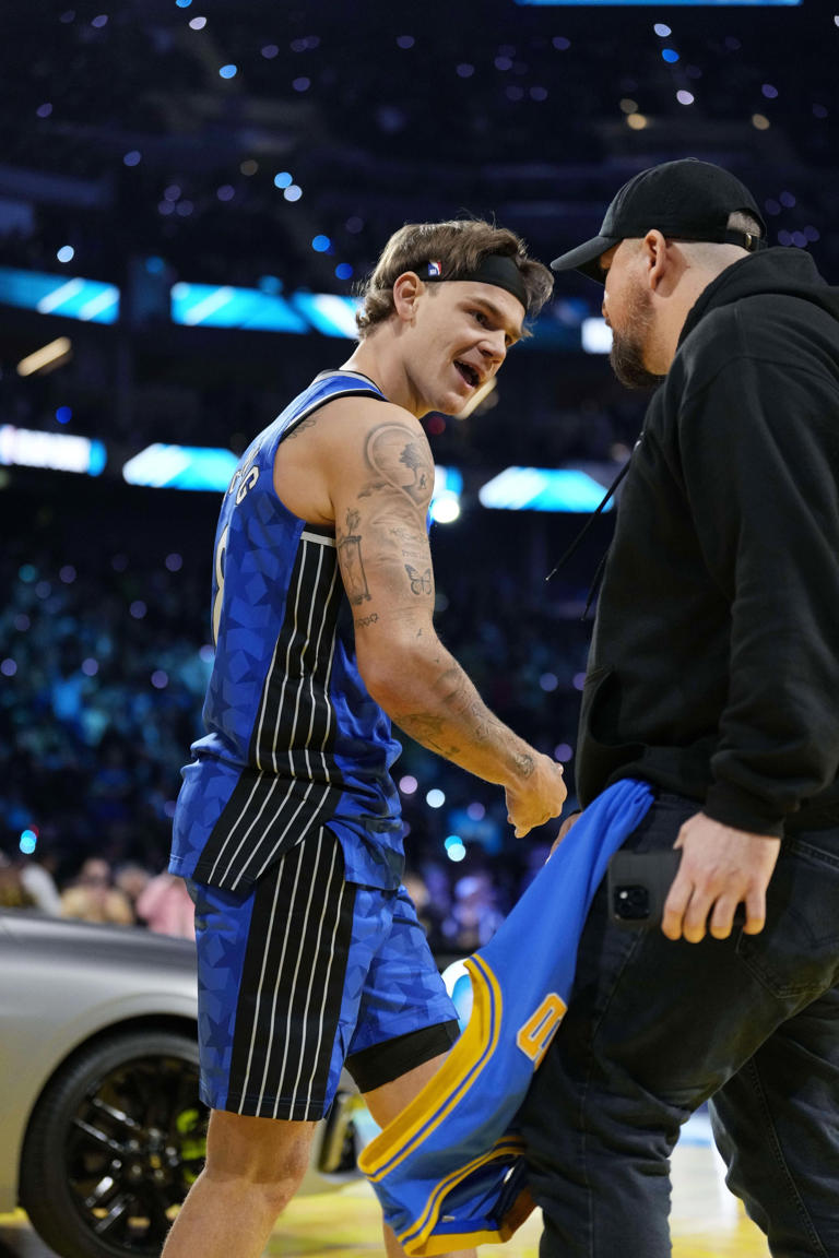 LOOK: Mac McClung dunks over a car and other pictures of the day in the NBA