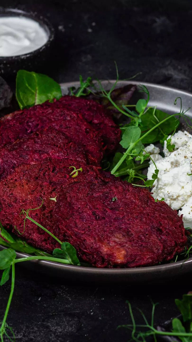 This no-oil beetroot Chicken cutlet is perfect for tea time