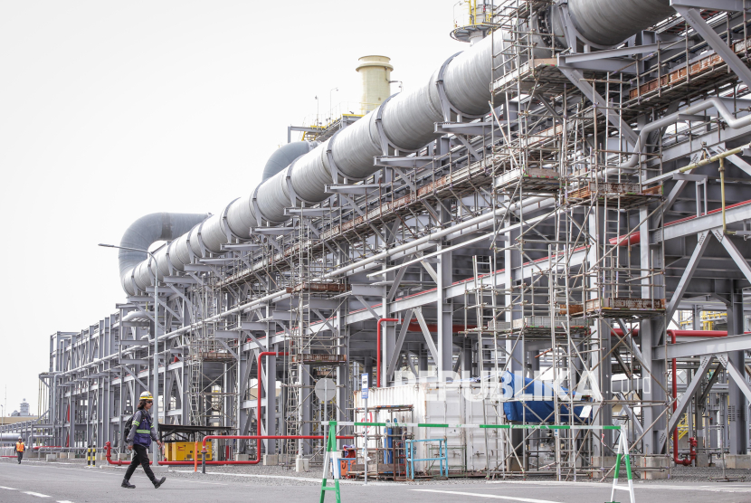 Smelter Manyar ditargetkan mulai produksi September 2026, serap ...