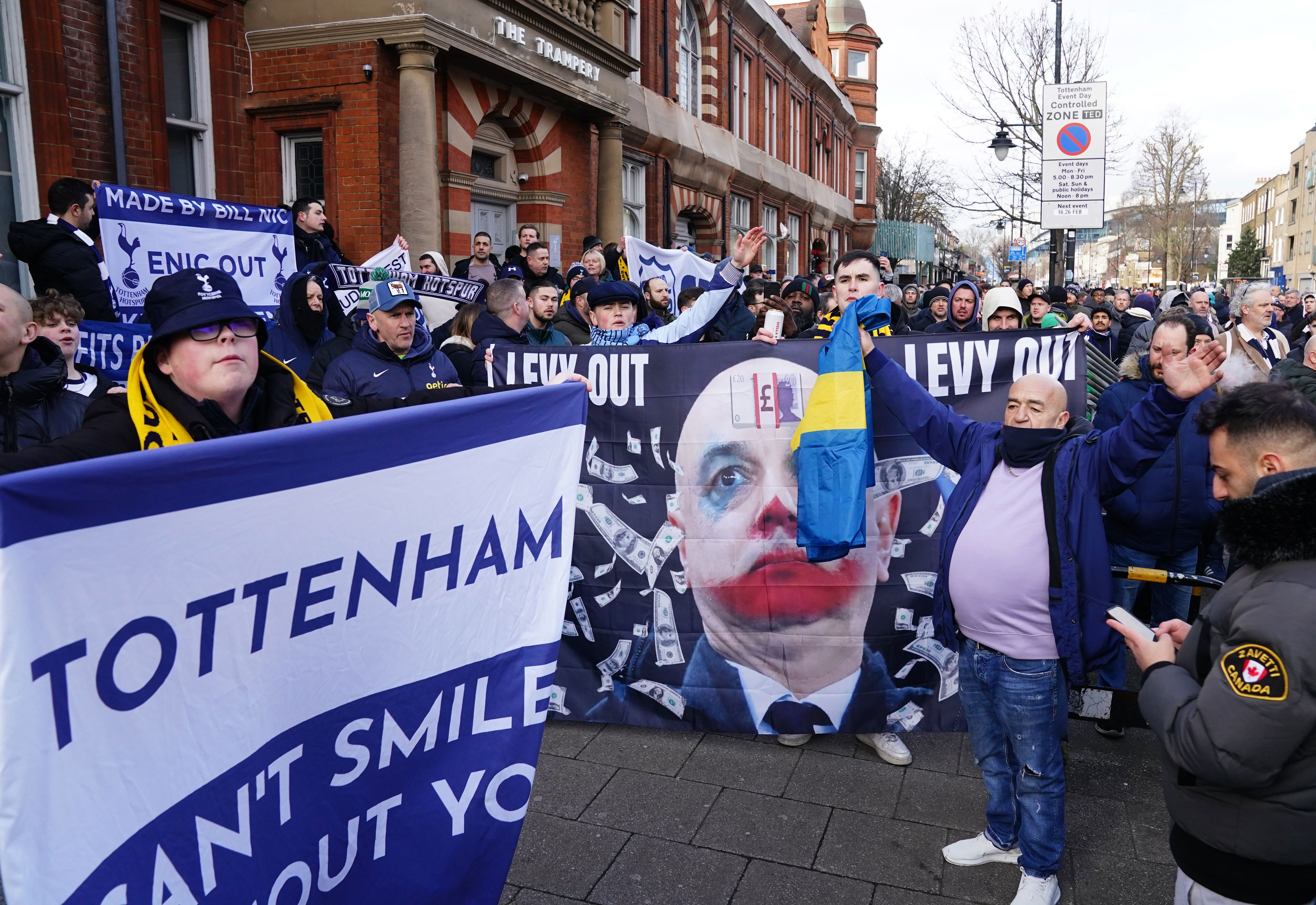 Tottenham fans call for Daniel Levy exit at protest ahead of Man Utd clash