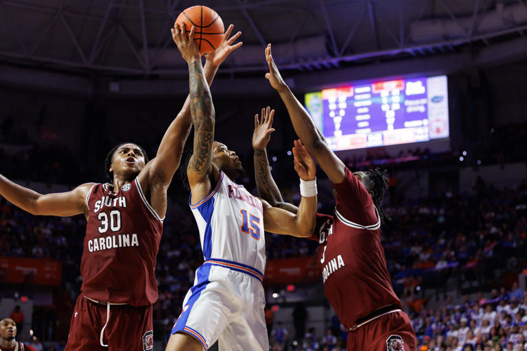 Denzel Aberdeen, Thomas Haugh provide lift for No. 3 Florida basketball ...
