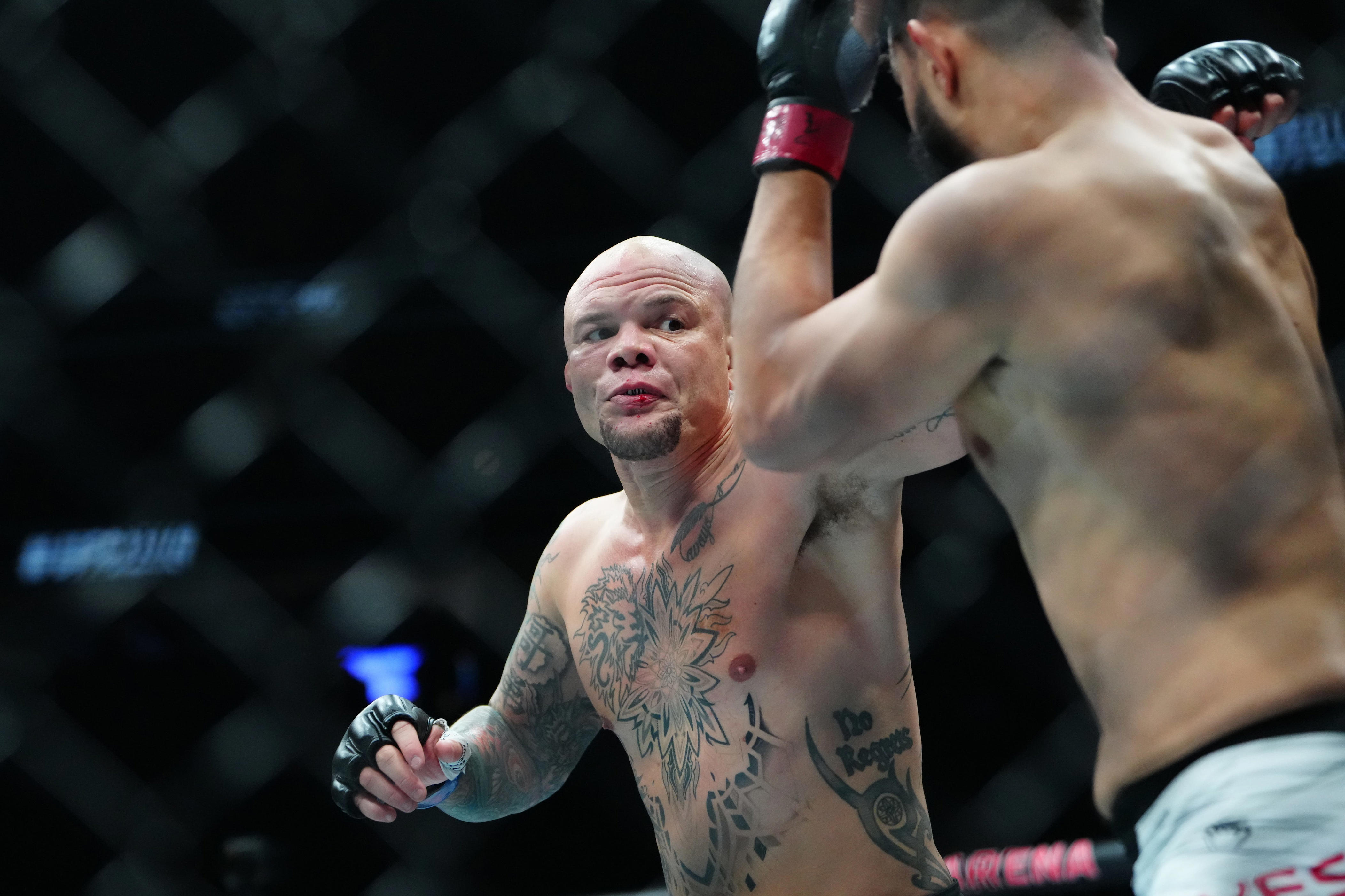 Anthony Smith's retirement fight set for Zhang Mingyang at UFC Kansas City