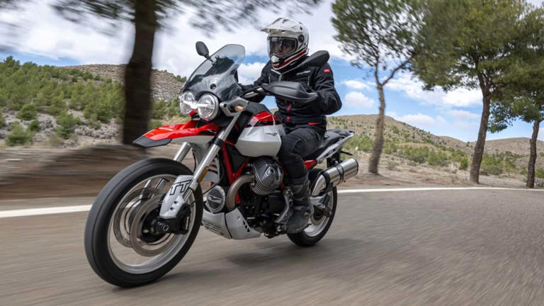 This Rosso Fuji Livery For the Moto Guzzi V85TT Is Pure Eye Candy