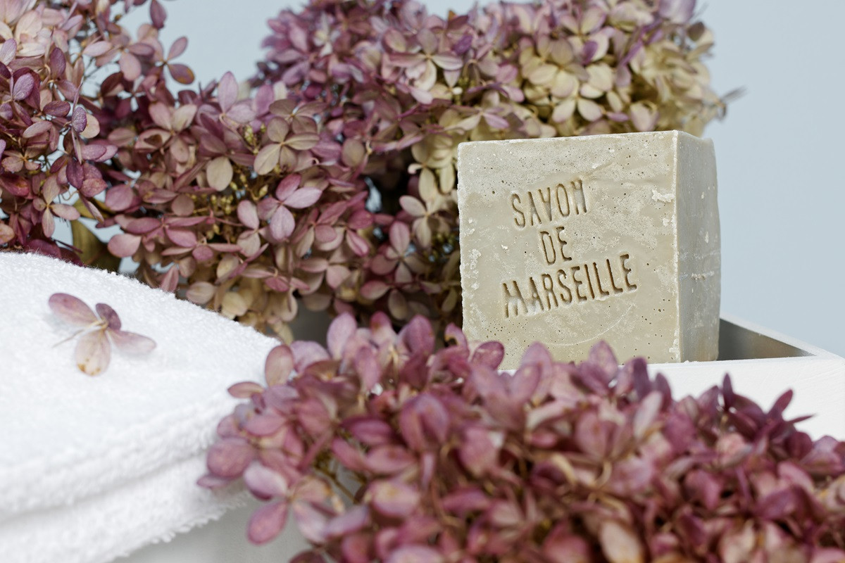 Savon de Marseille : 10 usages malins et étonnants d'un produit aux ...