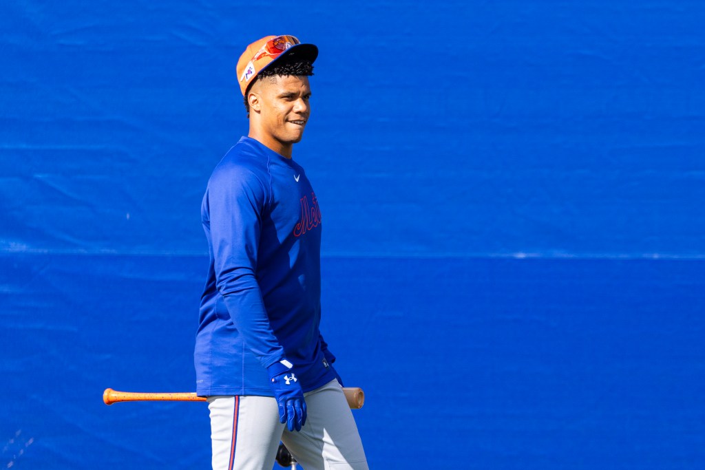 Juan Soto arrives at spring training as Mets tenure officially begins