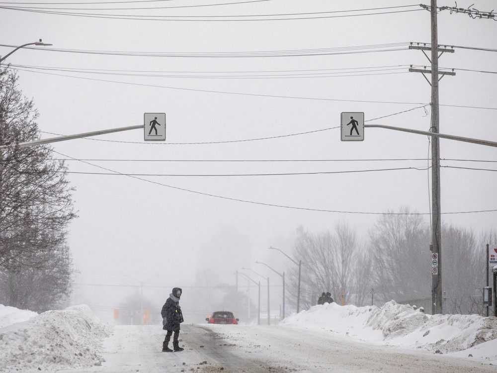 Storm winding down, but city won't meet snow-clearing targets