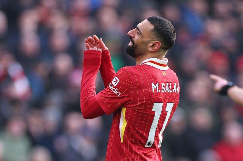 What Mohamed Salah did immediately after Wolves win as Liverpool ...