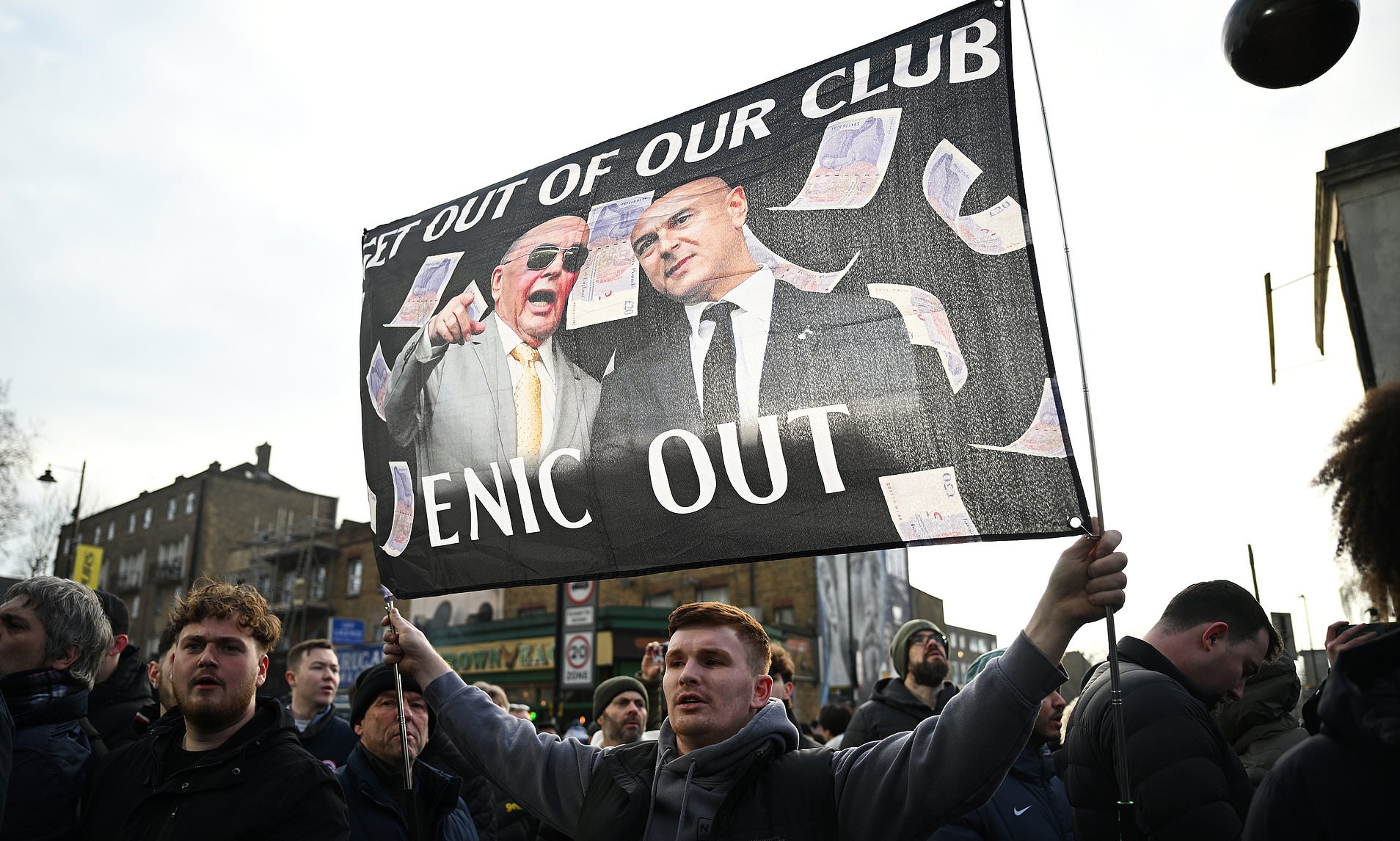 Tottenham fans protest in their THOUSANDS against Daniel Levy ahead of ...