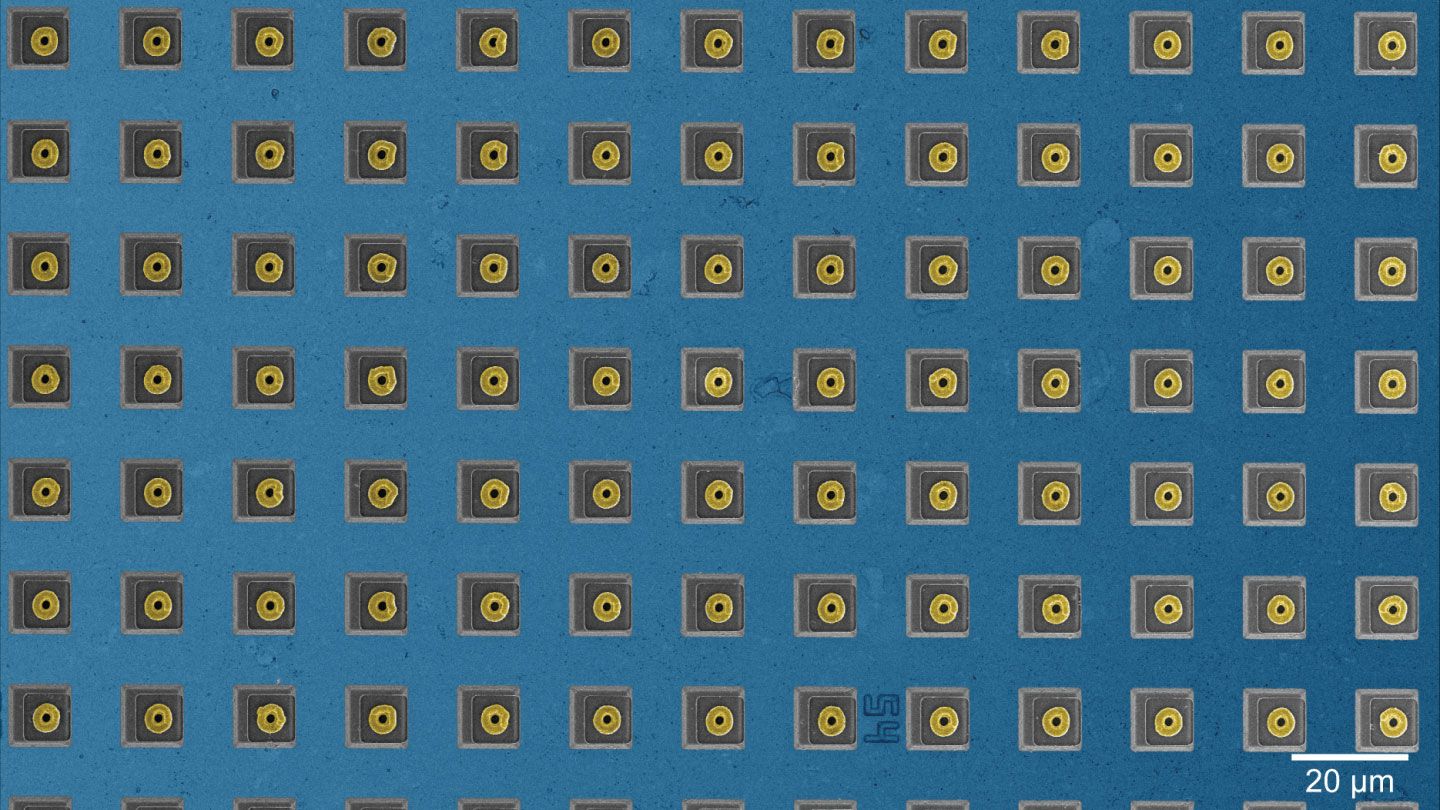 Harvard team built a CMOS chip to map 70,000 synaptic connections ...