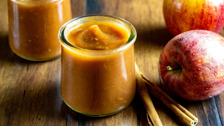 The Mouthwatering Condiment That Belongs On Pork Sandwiches