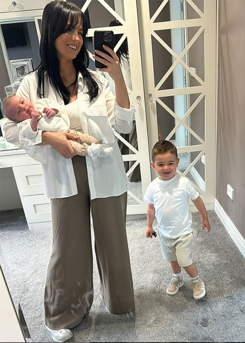 Lisa McHugh shares sweet on stage moment with daughter Hallie