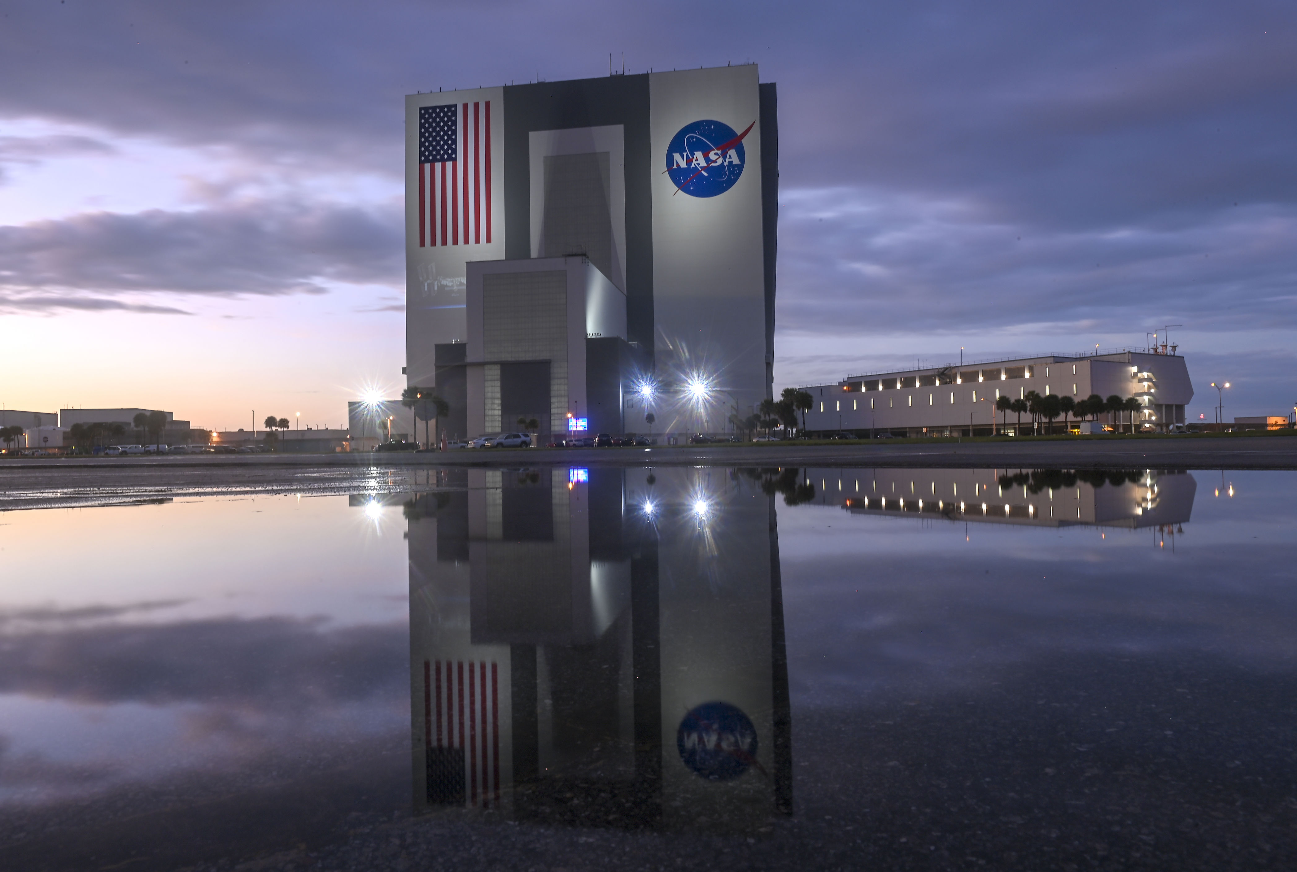 Under Trump, NASA meetings are on hold and missions are up in the air