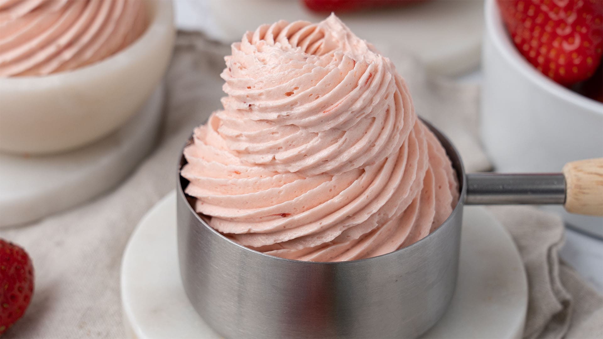 16 Easy Homemade Frosting Recipes That Will Take Your Desserts to the ...