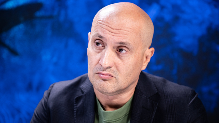 Tarjányi Péter: Trump az űrbe menekül, miközben a háta mögött új ...