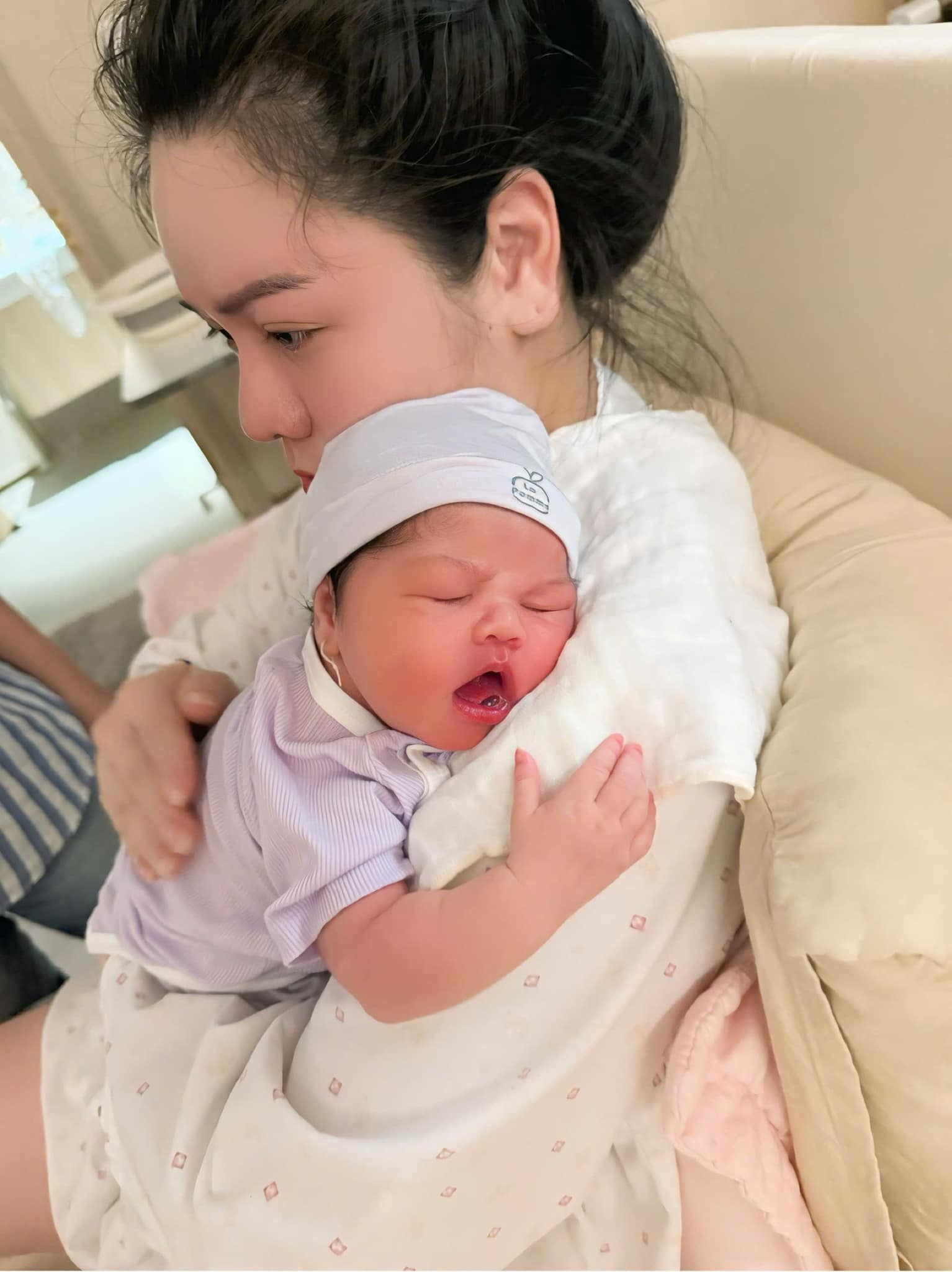 Showbiz 22/2: Puka đính chính