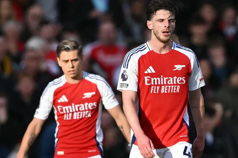 Arsenal mocked by West Ham fans with terrace song Declan Rice won't ...